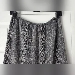 Sunny Leigh | Skirts | Sunny Leigh 0 Silk Black And White Patterned ...